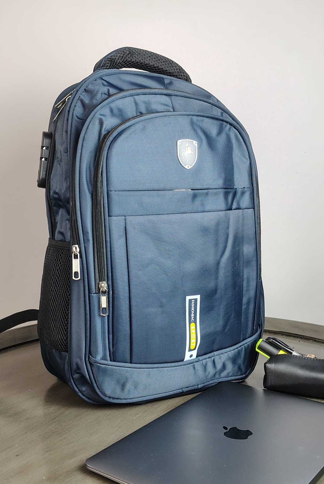 MOCHILA POLWENG CANDADO AZUL MARINO LETRAS AMARILLO – Moda Brava Bolsas