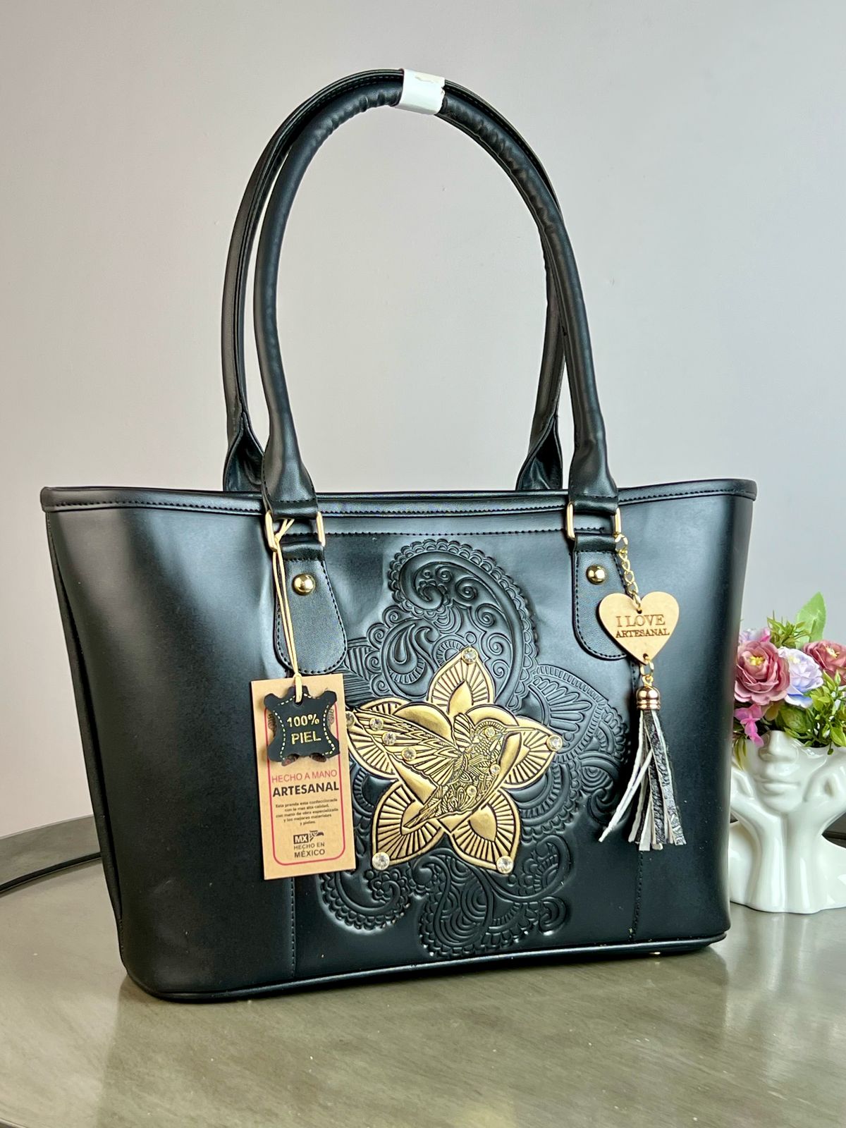 MOD ARTESANAL BRANDY NEGRO COLIBRI Y FLOR DORADO – Moda Brava Bolsas